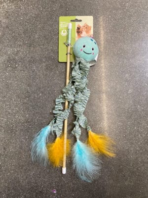 The Best Cat Fishing Pole Toys For 2022: Reviewed and Ranked - AZ Animals