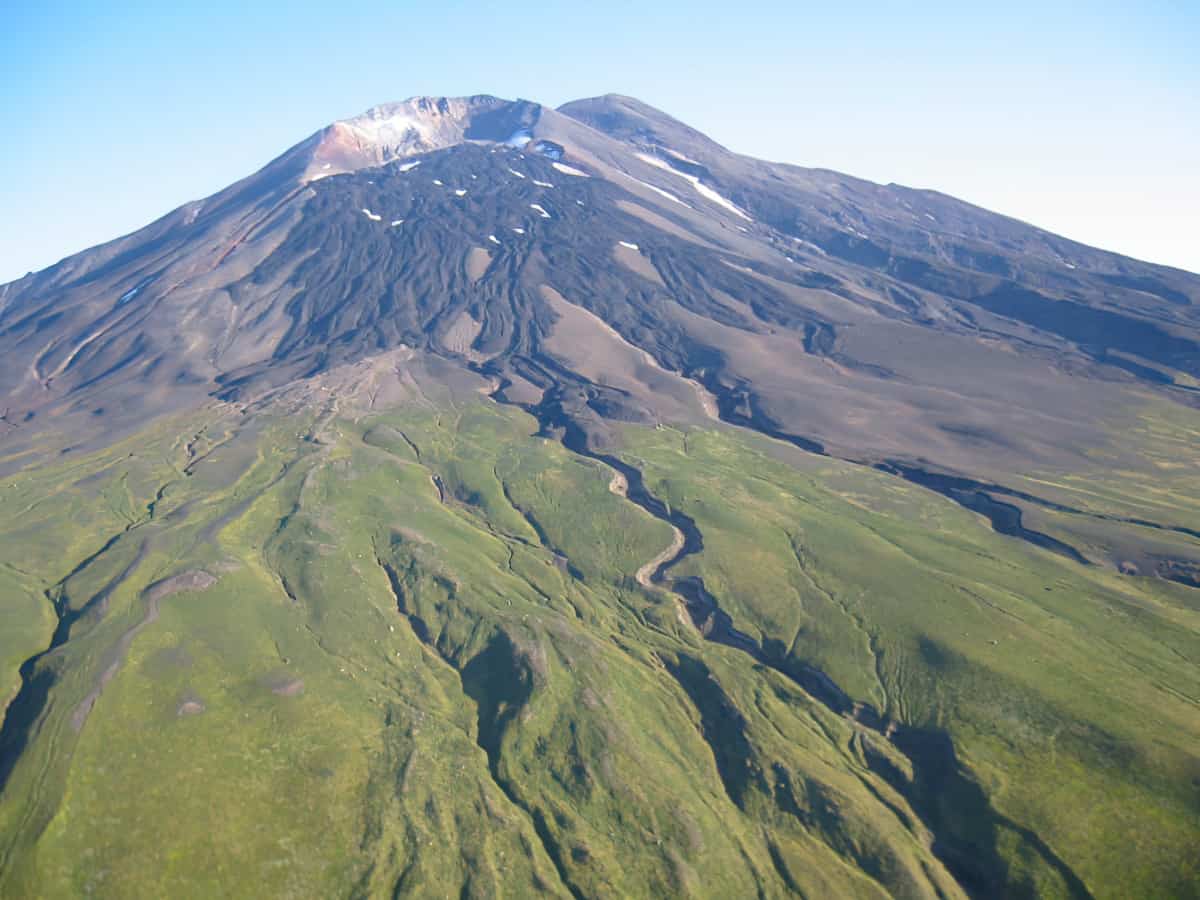 Volcanoes In Alaska - A-Z Animals