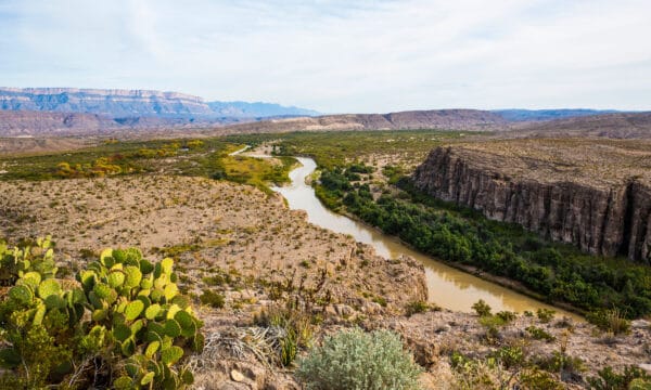10 Incredible Facts About the Red River of the South - A-Z Animals