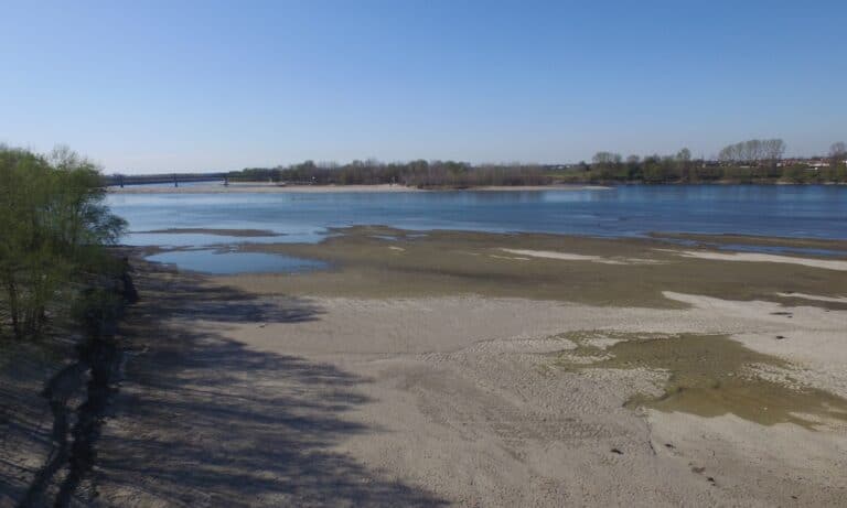 Europe's 4 Major Rivers Are Drying up At The Worst Time Possible - A-Z ...