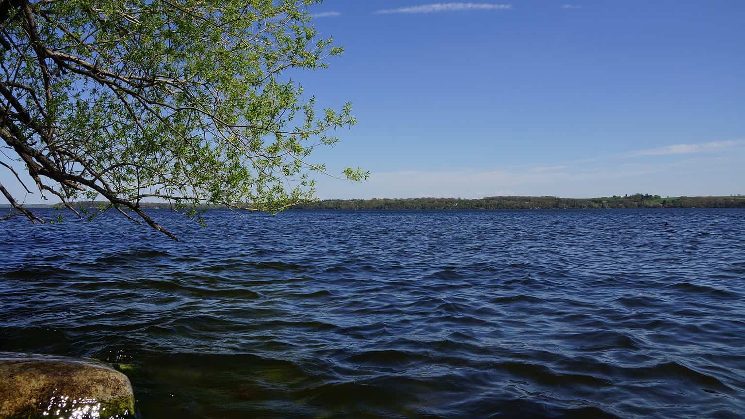 Discover the Deepest Lake in Wisconsin - A-Z Animals