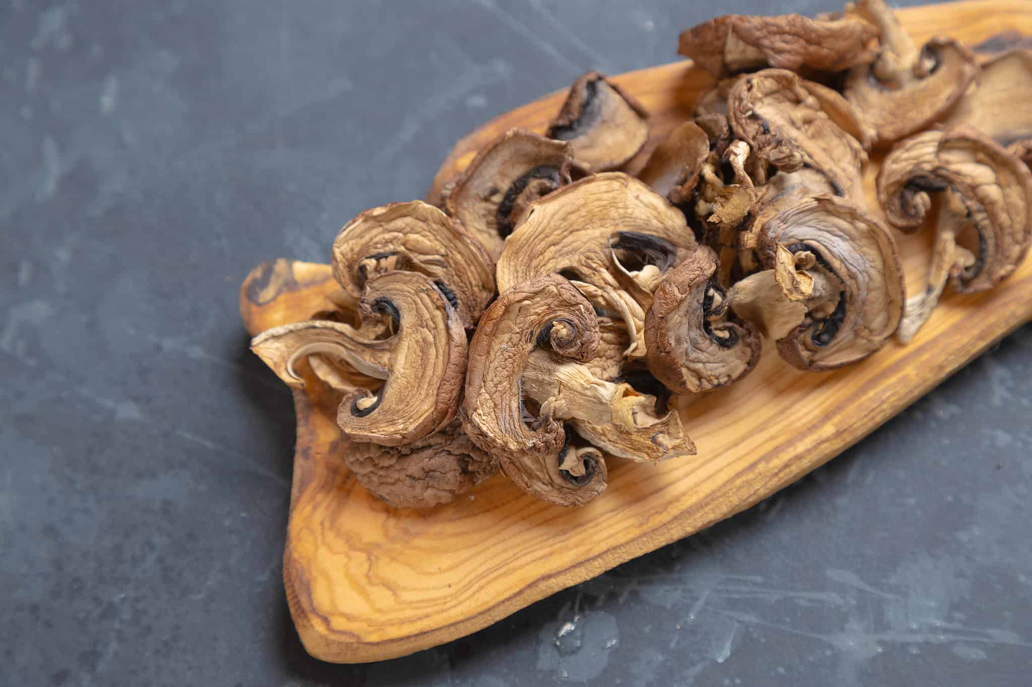 Button Mushrooms vs. Portobello Mushrooms - A-Z Animals