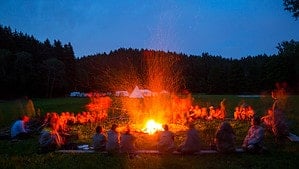 Just How Hot is Fire and What Can It Melt? - A-Z Animals
