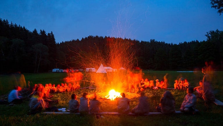 Just How Hot is Fire and What Can It Melt? - A-Z Animals