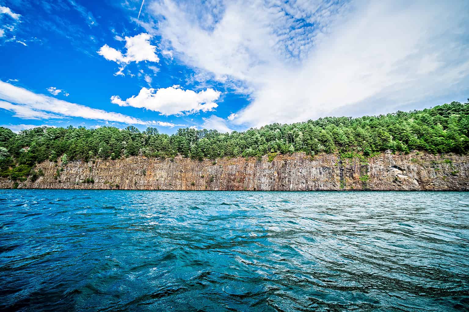 Discover the Deepest Lake in South Carolina - AZ Animals