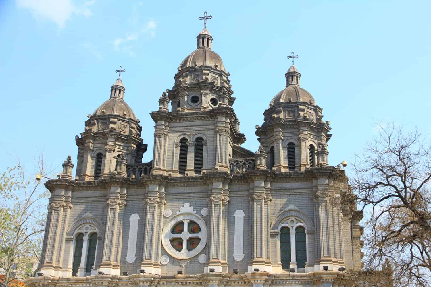 10 Most Beautiful and Awe-Inspiring Churches and Cathedrals in China ...