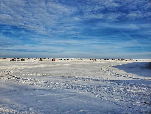 Lake Winnipeg Ice Fishing: Best Time to Go and 5 Types of Fish - A-Z ...