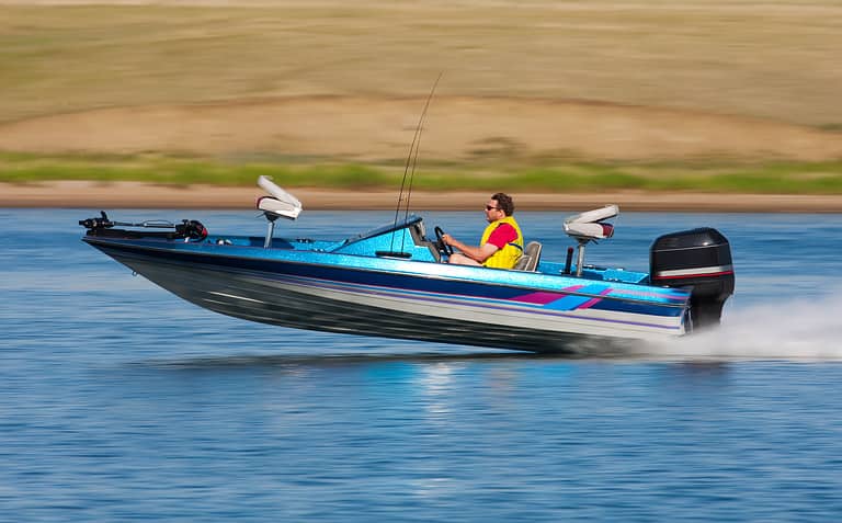 The Fastest Boat in the World Goes a Mind-Blowing 317 MPH - A-Z Animals