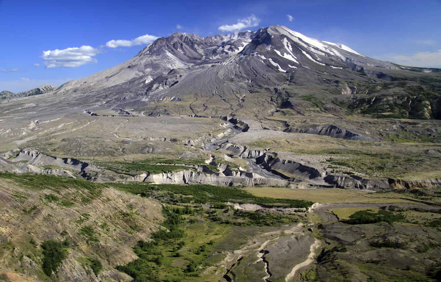 10 Mind-Blowing Facts About Mount St. Helens - A-Z Animals