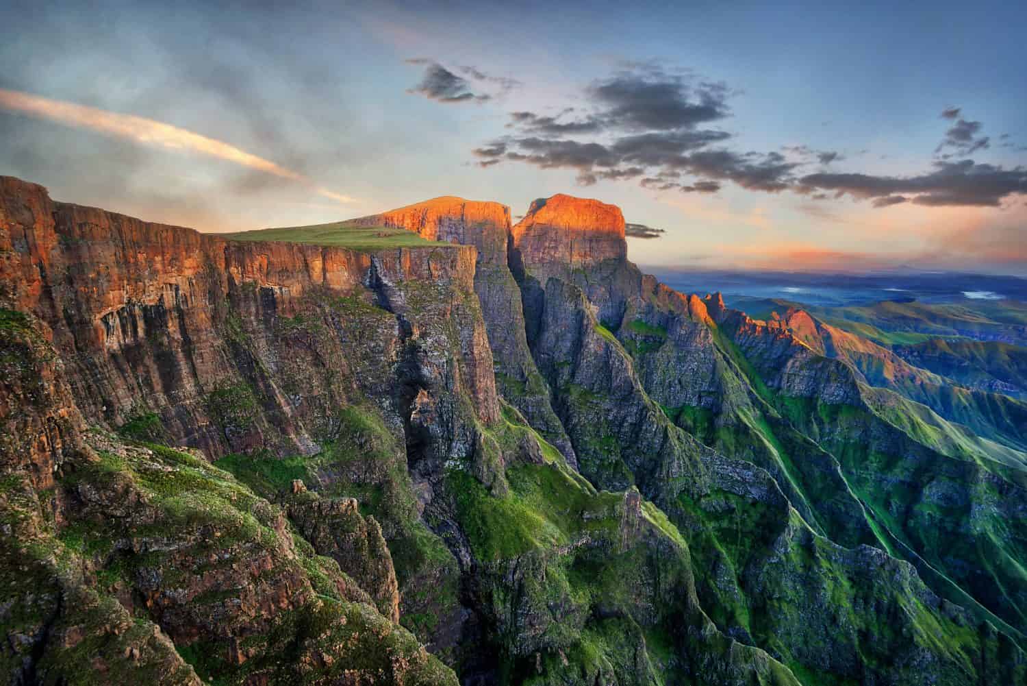The 14 Most Breathtaking Cliffs in the World - A-Z Animals
