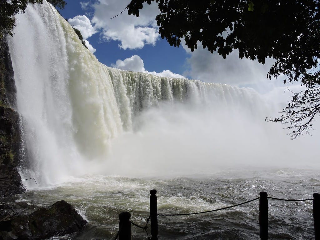 The 15 Largest and Most Iconic Waterfalls in Africa - A-Z Animals