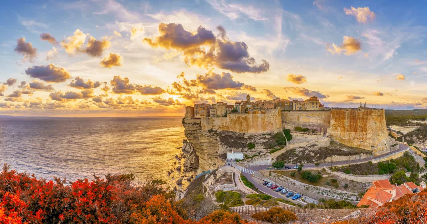 The 14 Most Breathtaking Cliffs in the World - A-Z Animals
