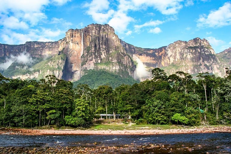 Discover the Amazing Tabletop Mountains (Tepuis) of Venezuela - A-Z Animals
