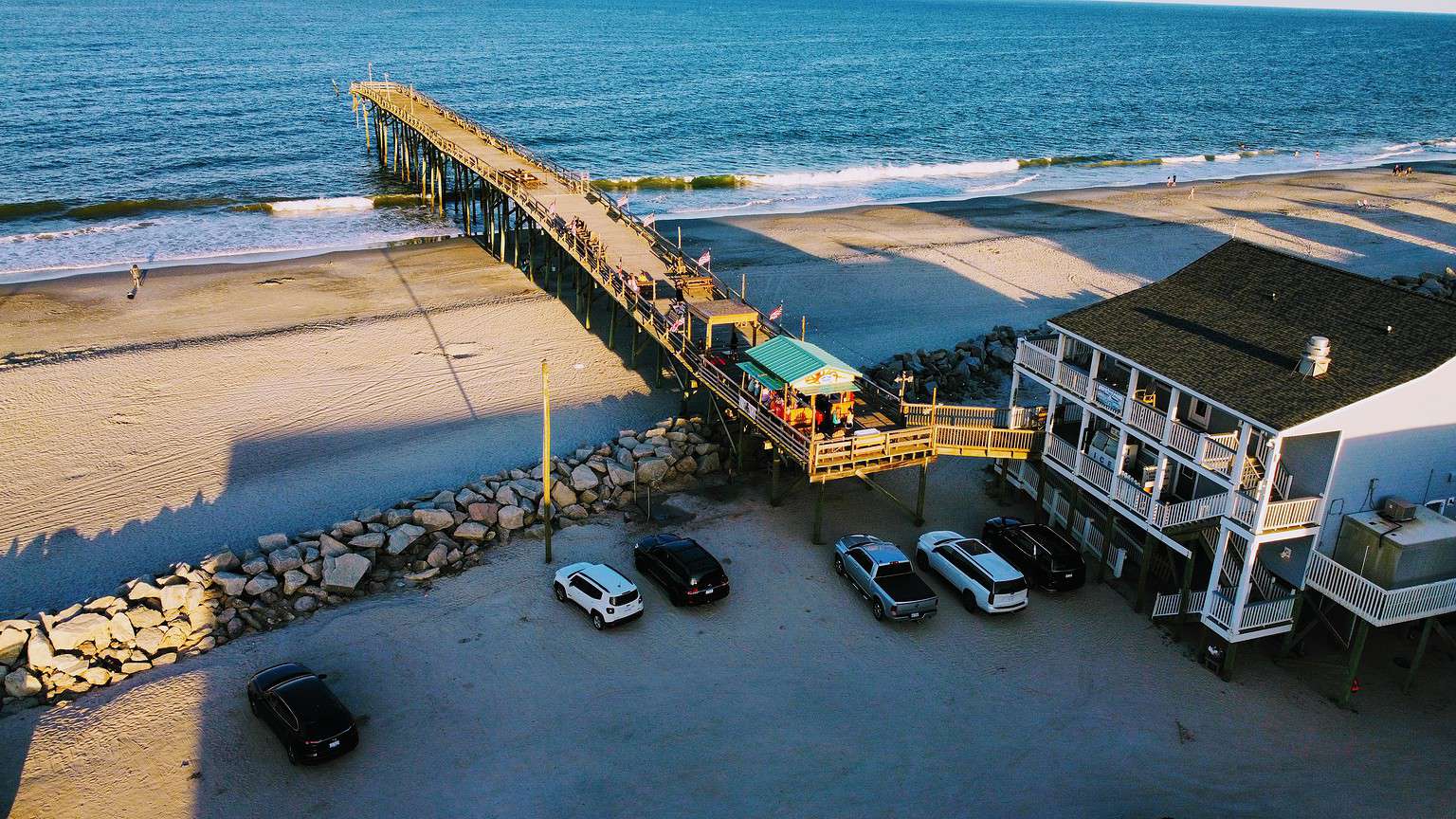 The Riskiest Carolina Beach for Shark Attacks - A-Z Animals Slideshows