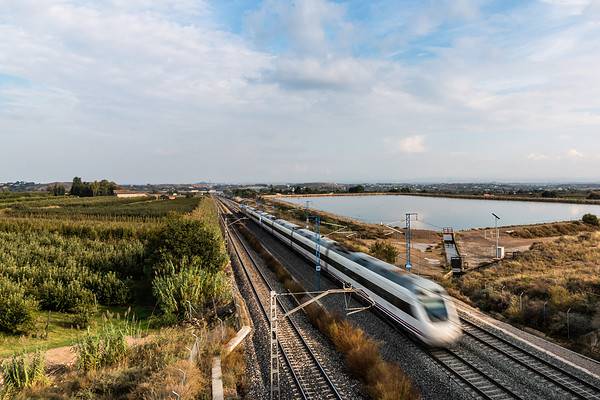 The 10 Fastest Trains in Europe - A-Z Animals