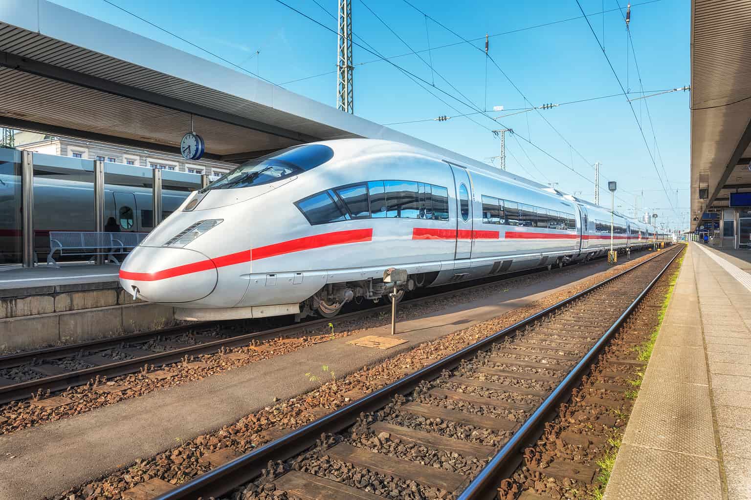 The 10 Fastest Trains in Europe - A-Z Animals