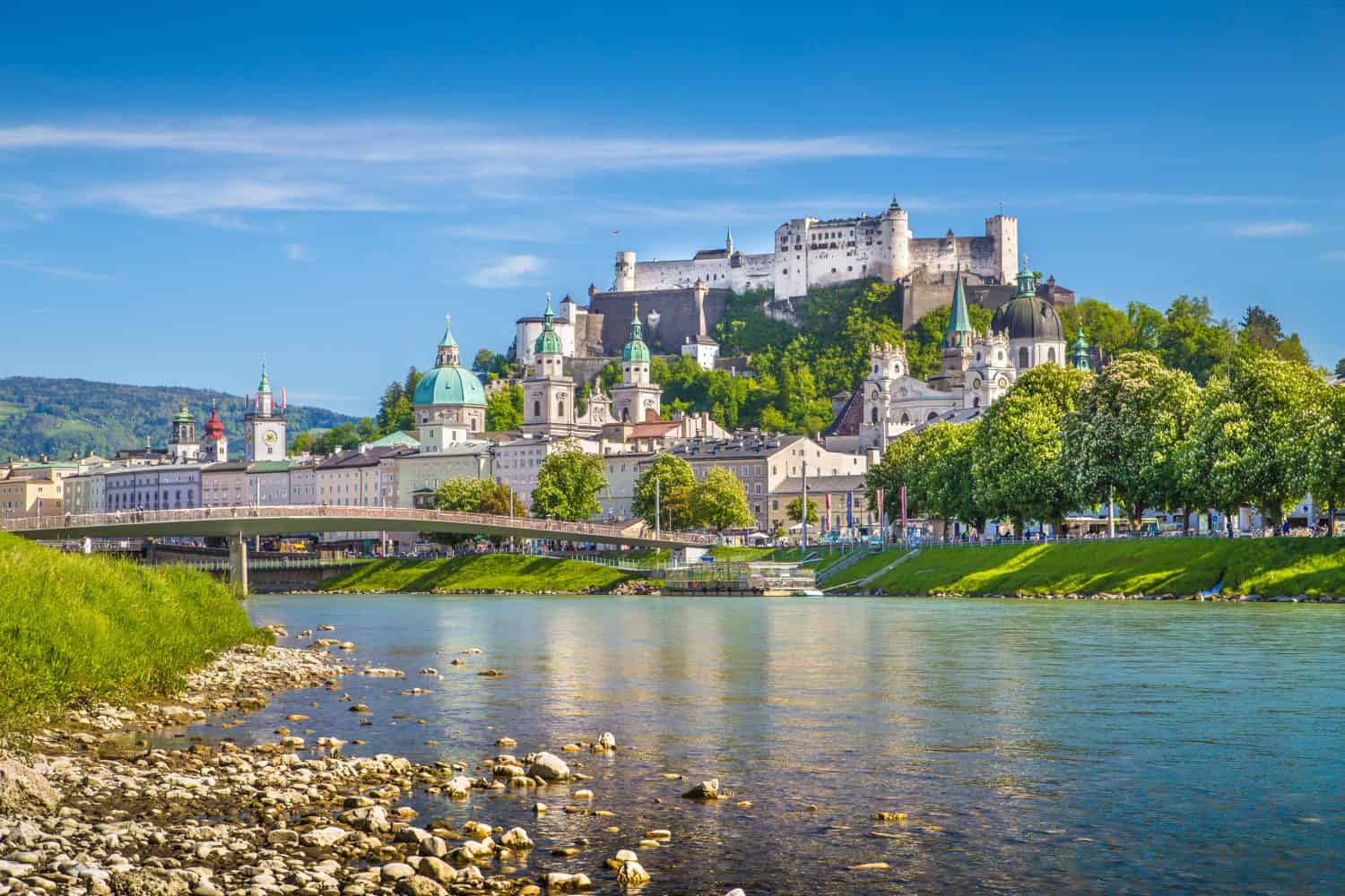 15 of the Oldest Surviving Castles in Human History - A-Z Animals