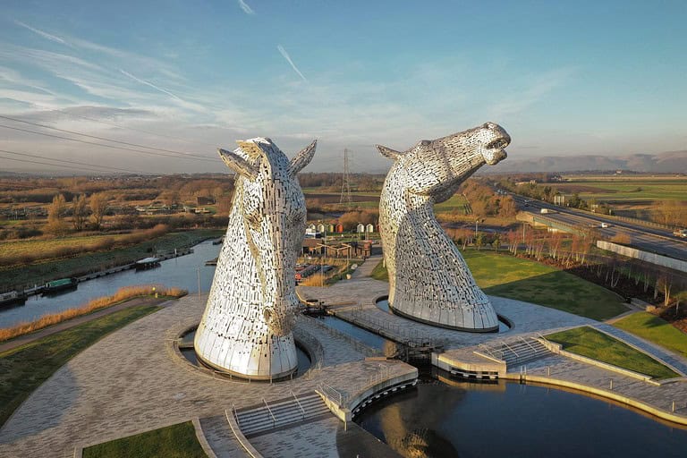 11 Iconic Animal Statues Worth Traveling the World to See - A-Z Animals