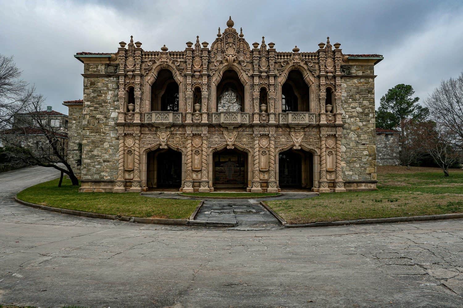 The 7 Largest Cemeteries in the United States - A-Z Animals